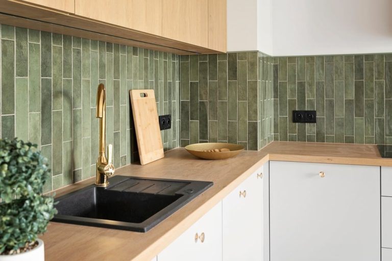 How To Install Wall Tile: A Step-By-Step DIY Guide